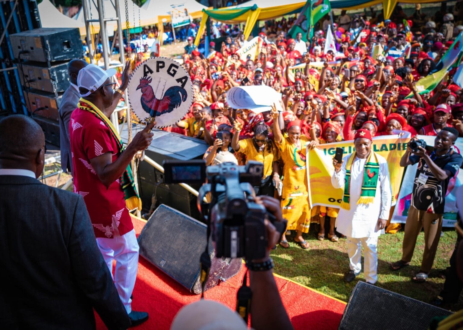 Soludo Gets Massive Endorsement At Ogidi, Promises To Address Flooding ...